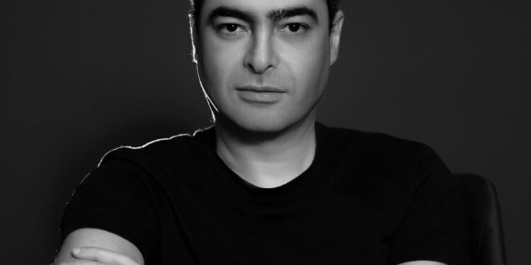 Hesham Nazih Wins A Special Award at Movie Music UK Awards 2021 ...