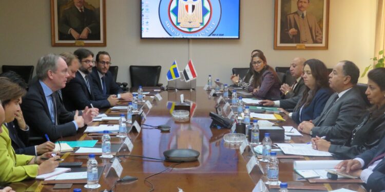 `Egypt’s economy able to overcome war challenges` - Egyptian Gazette