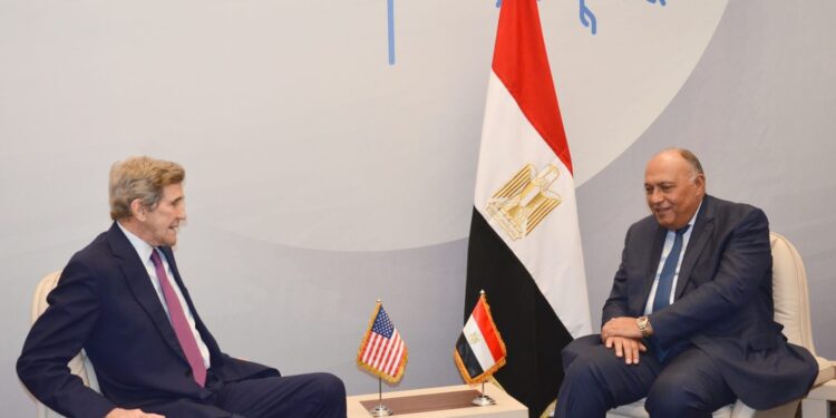 Shoukri, Kerry review progress of COP27 agenda - Egyptian Gazette