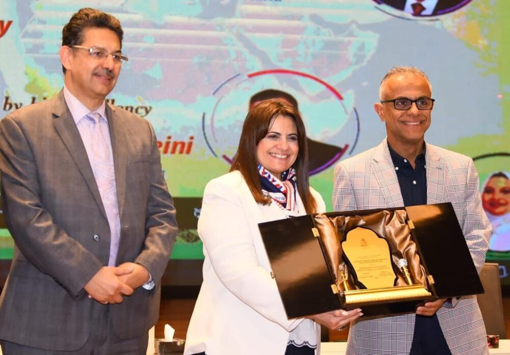 Immigration min. asserts keenness of political leadership on making ...