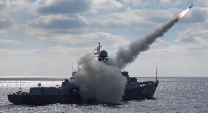 Ukraine: Three Russian missile carriers on combat duty in Black Sea ...