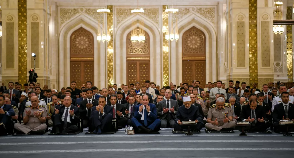 Sisi joins faithful for Eid prayers at Misr Mosque - Egyptian Gazette